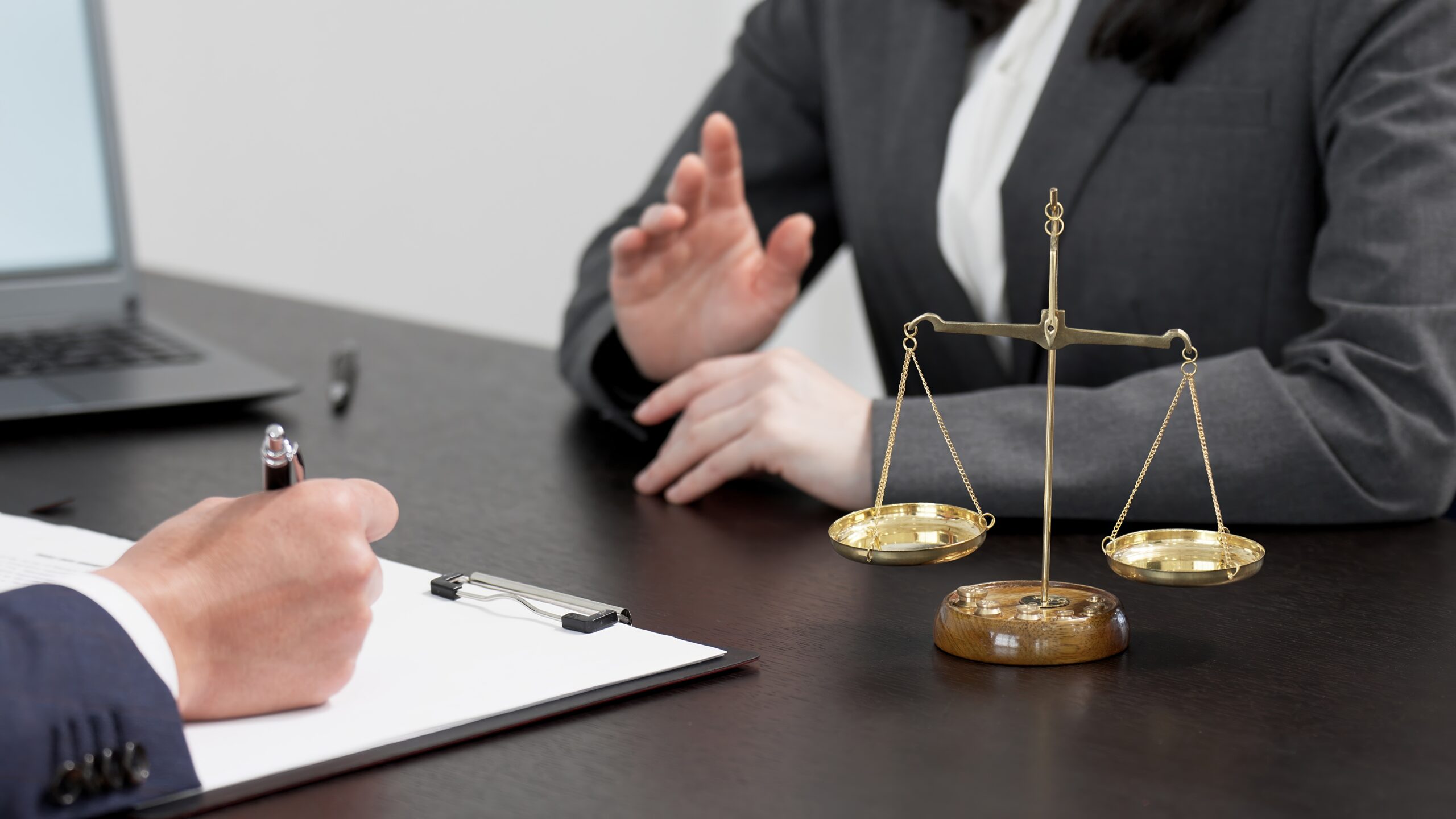 Hurricane Damage Lawyer | No Upfront Cost | Free Consult